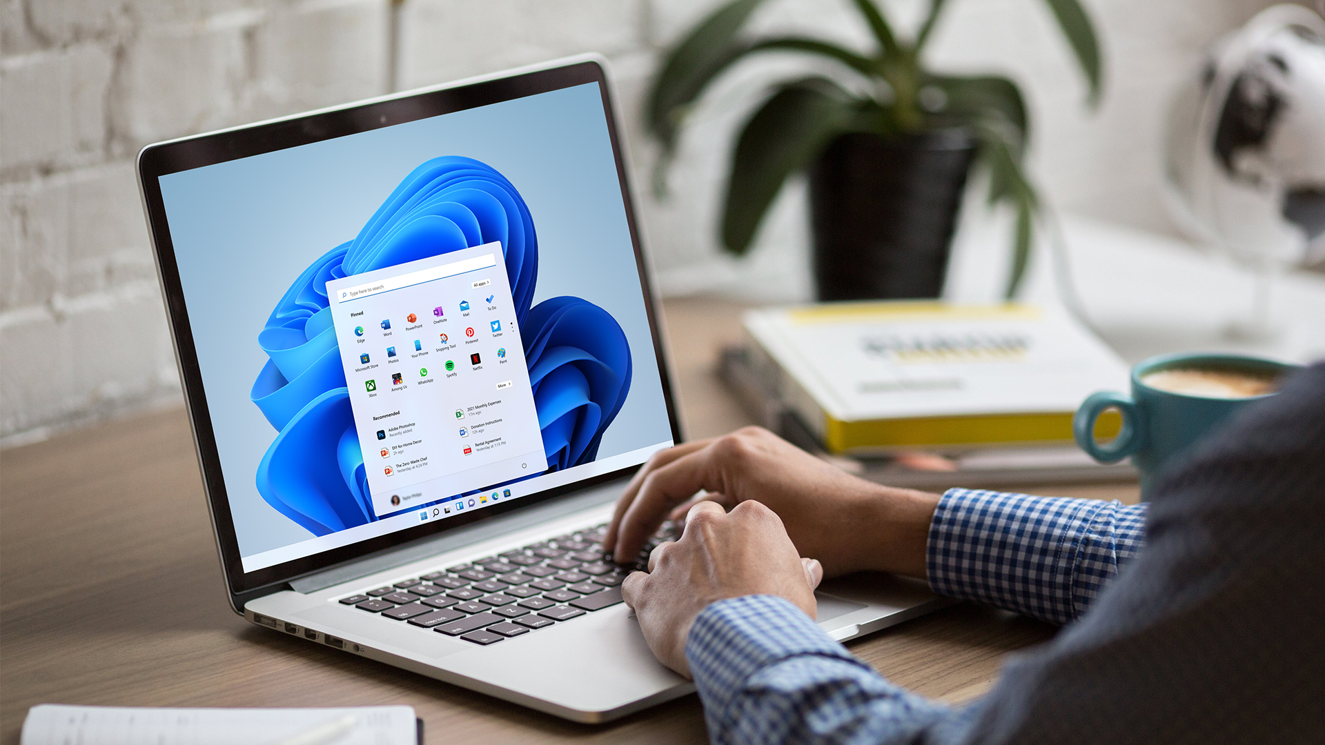 Microsoft 365 Business Plans: Basic vs Standard vs Premium